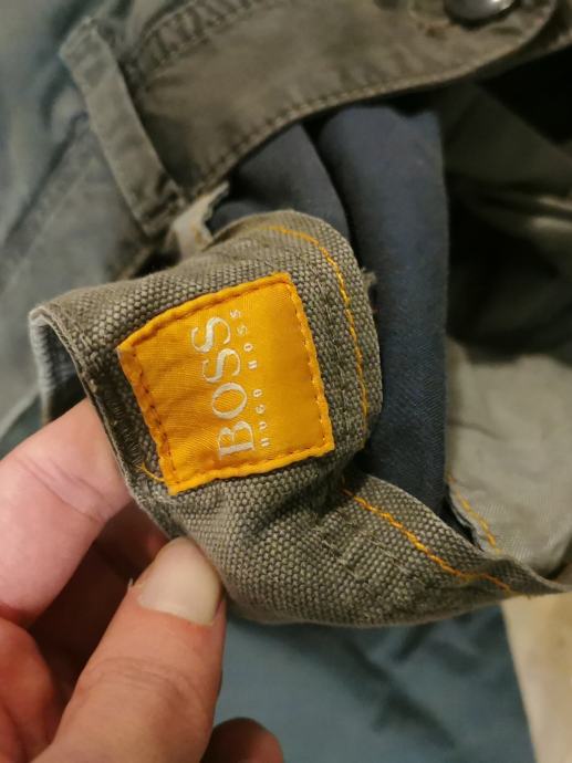 Hugo boss hlače