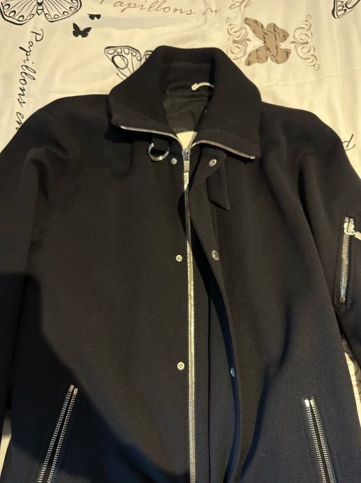 HUGO BOSS CRNI KAPUT