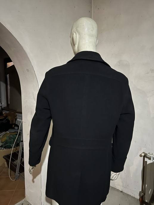 MUŠKI KAPUT CRNI ESTARE CULTO HERUC GALERIA MADE IN CROATIA VEL 50