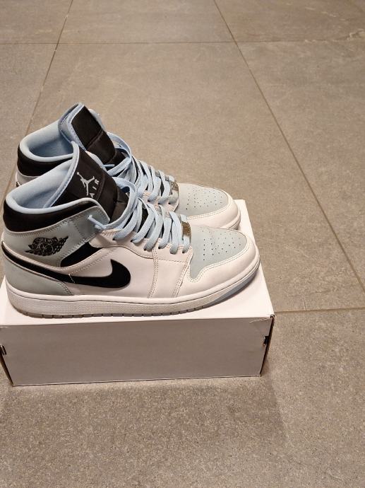 Air Jordan 1 Ice blue br.44(US 10)