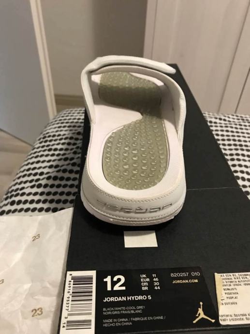 Air jordan muske natikace prodajem