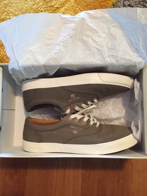 GANT TENISICE - NOVE