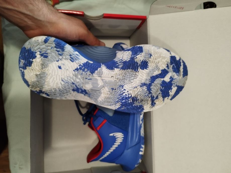kyrie 3 pacific blue