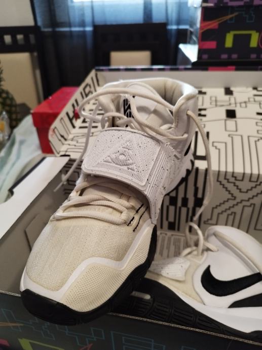 kyrie 6 white black
