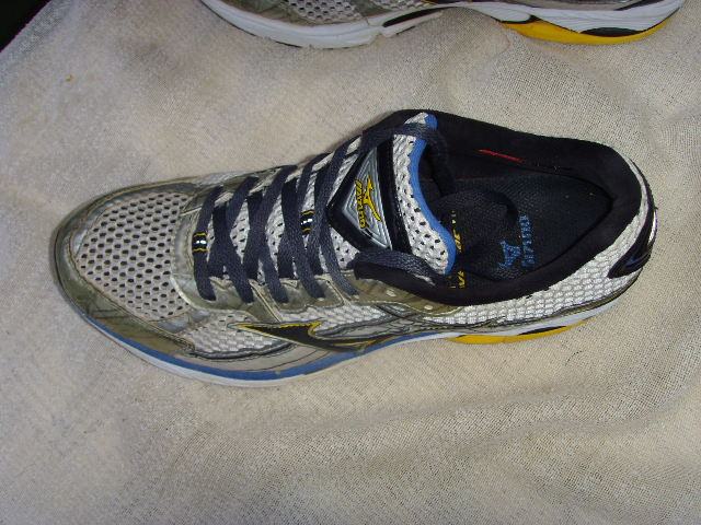 Mizuno Wave Rider 15 muške tenisice broj 44