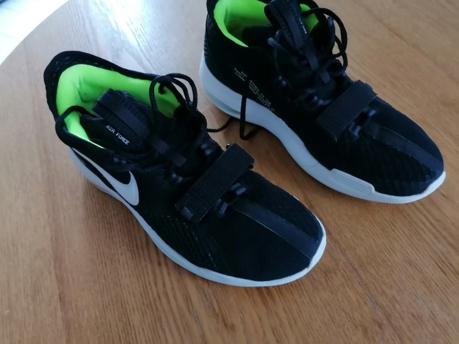 NIKE AIR FORCE MAX LOW