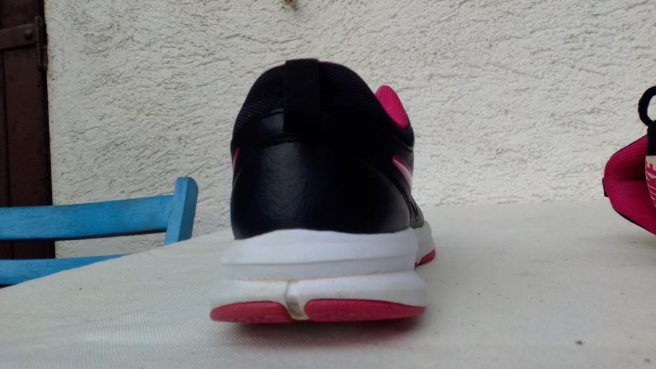 Nike T Lite XI lake tenisice broj 40