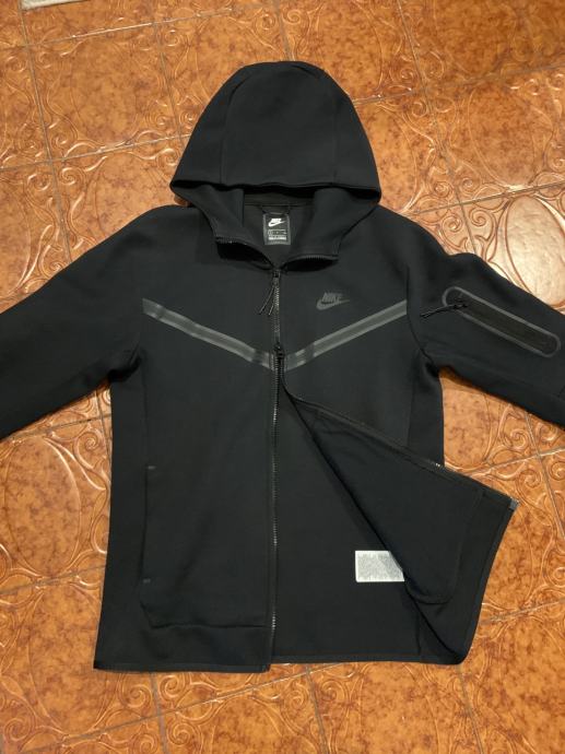 Nike Tech Fleece S 2021