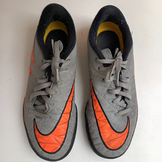 Nogometne tenisice Nike 37.5