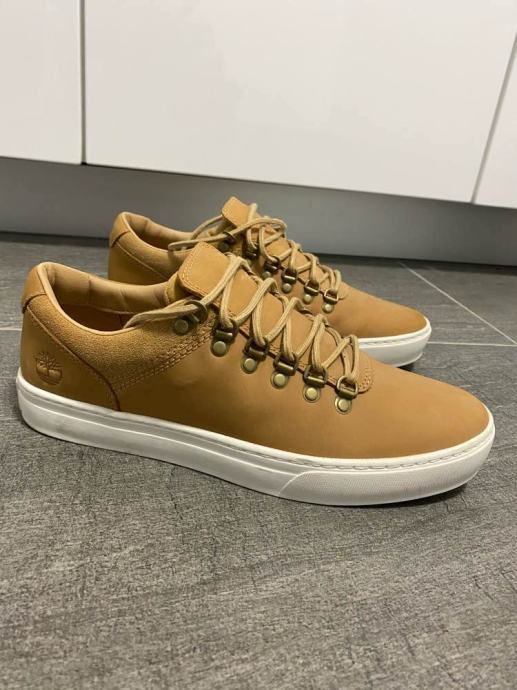 Prodajem nove original Timberland tenisice