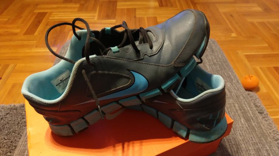 Tenisice NIKE broj 47,5