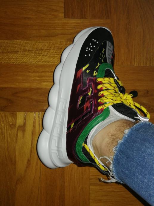 VERSACE Chain Reaction