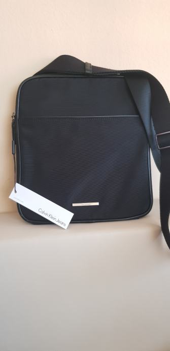 Nova Calvin Klein torba
