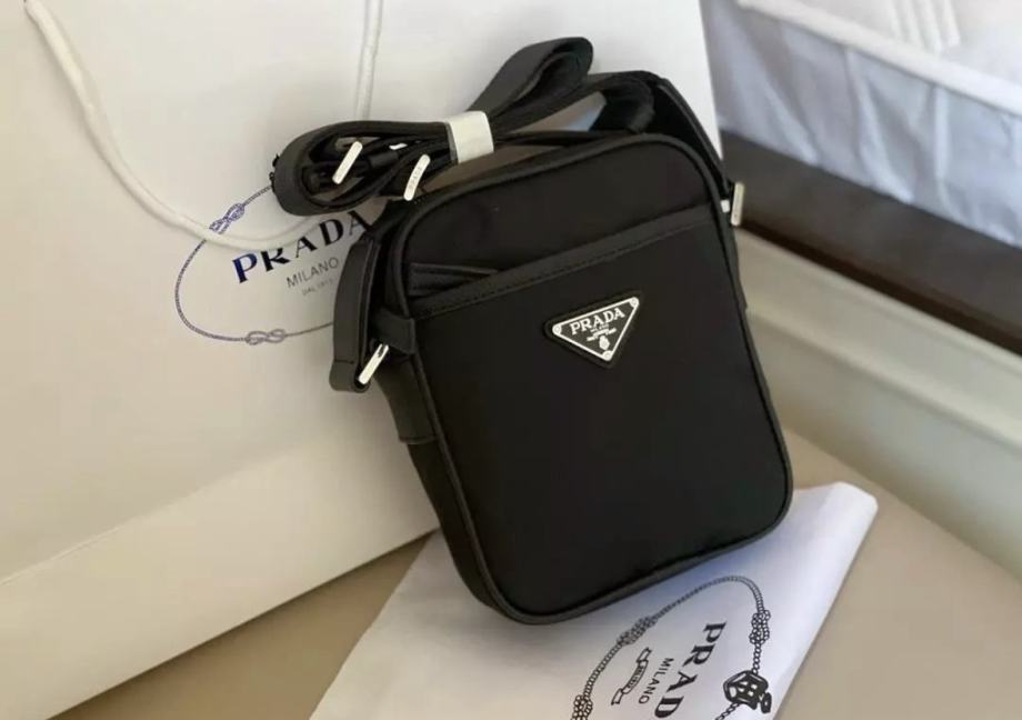 Prada torbica