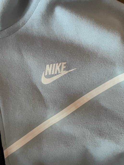 Nike tech fleece royal blue