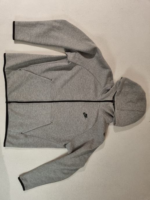 Nike tech fleece sivi XL