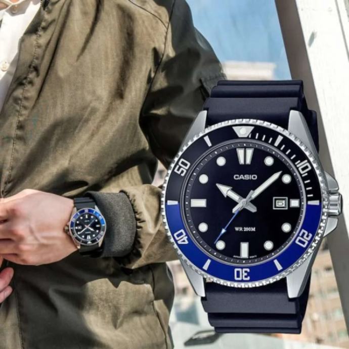 Casio Duro Batman MDV-107-1A2VEF