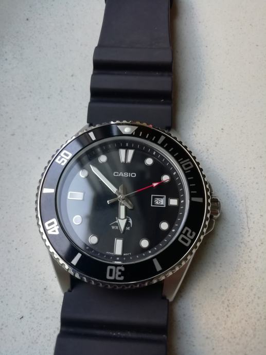 Casio MDV106a (Duro)