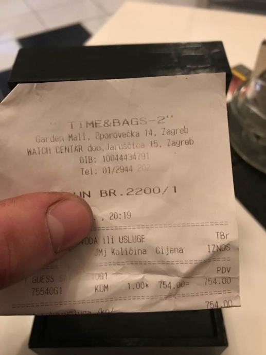GUESS org sat-stanje10/10/kutija/račun/papiri/jamstveni list 370kn