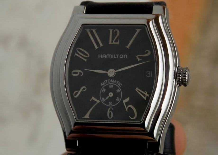 Hamilton Dodson,automatic sa 30 rubina,ETA 2895-1,crni cifer