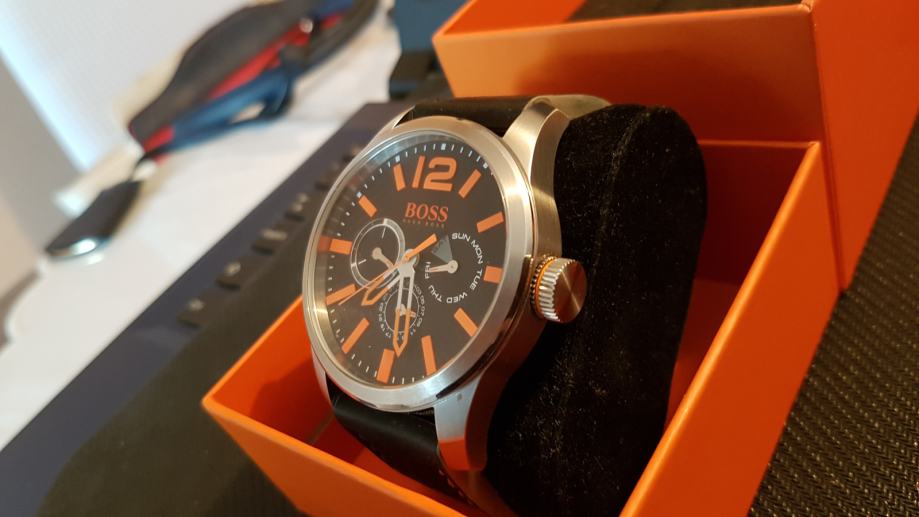 HUGO BOSS HB242J Muški moderni analogni sat,Orange Paris colection,nov