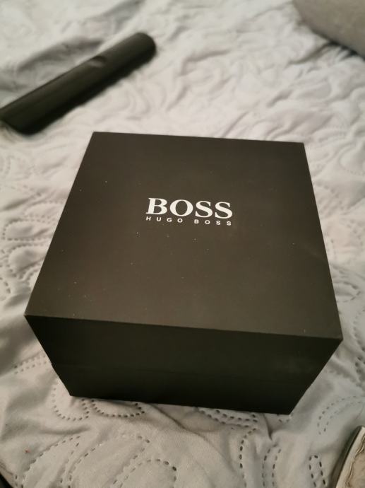 Hugo boss sat