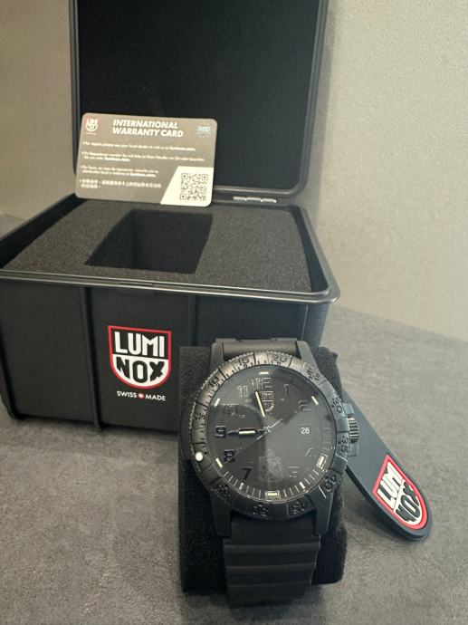 LUMINOX sat novo nekorišteno series 0320