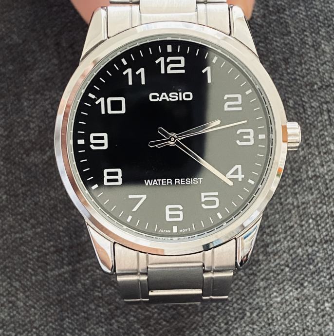 Muski sat Casio