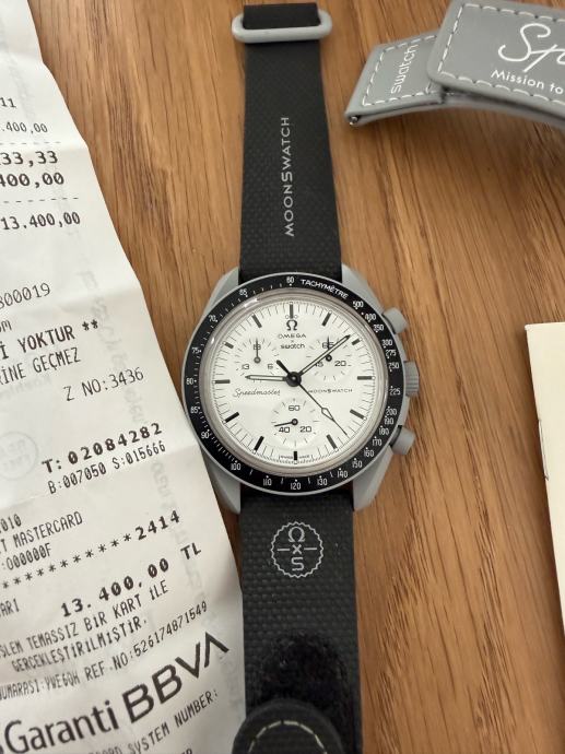 Omega x Swatch Moonswatch 1965