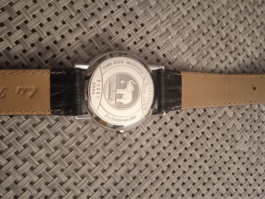 Omikron ručni sat iz 70