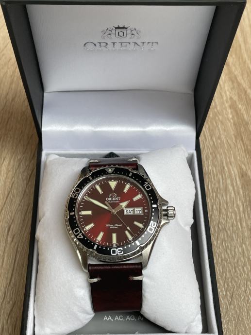 Orient Kamasu Red Dial