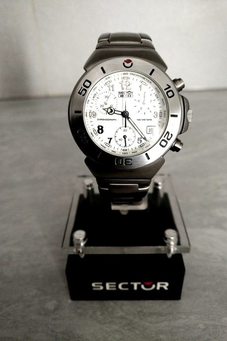 RARITET⭐️SECTOR Expander 210 Chronograph, ex izložbeni sat (NOS)