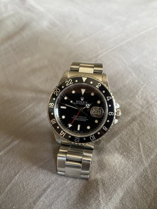 Rolex GMT-Master 16700
