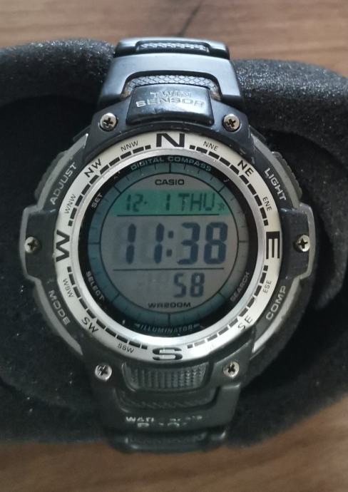 SAT CASIO SGW-100 -TWIN SENZOR, KOMPAS, TERMOMETAR, WR 20 BARA