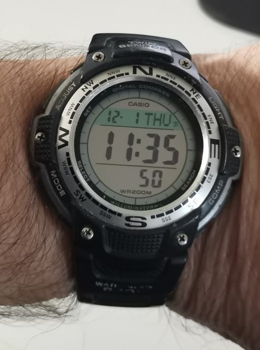 SAT CASIO SGW-100 -TWIN SENZOR, KOMPAS, TERMOMETAR, WR 20 BARA