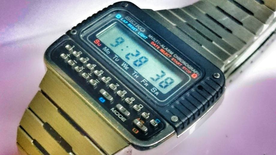 Seiko c439-5010 digitalni sat sa kalkulatorom