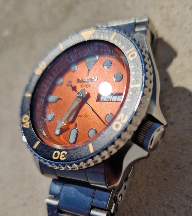 SEIKO 5 ORANGE automatic
