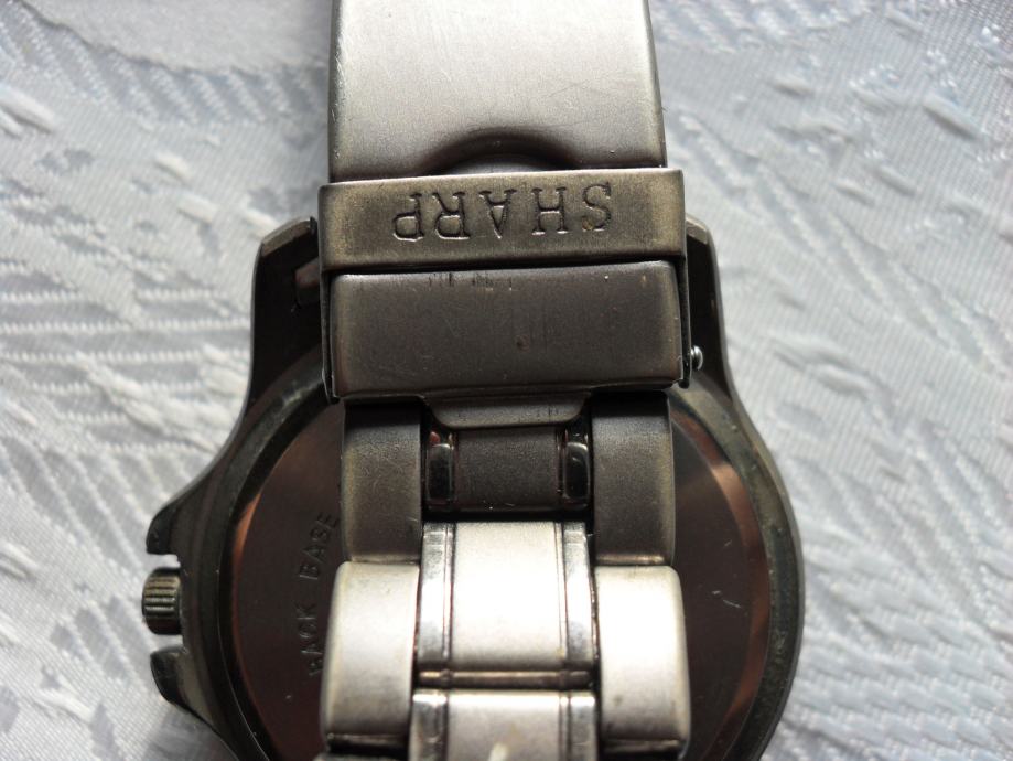 SHARP TITANIUM QUARTZ