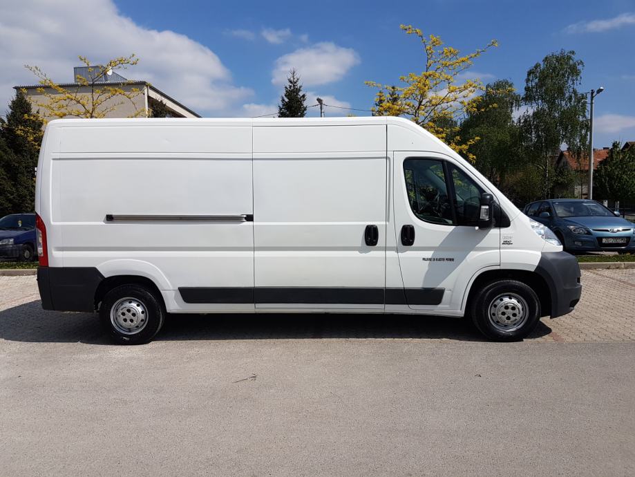 RENT A KOMBI , IZNAJMLJIVANJE TERETNIH KOMBI VOZILA , NAJAM KOMBIJA