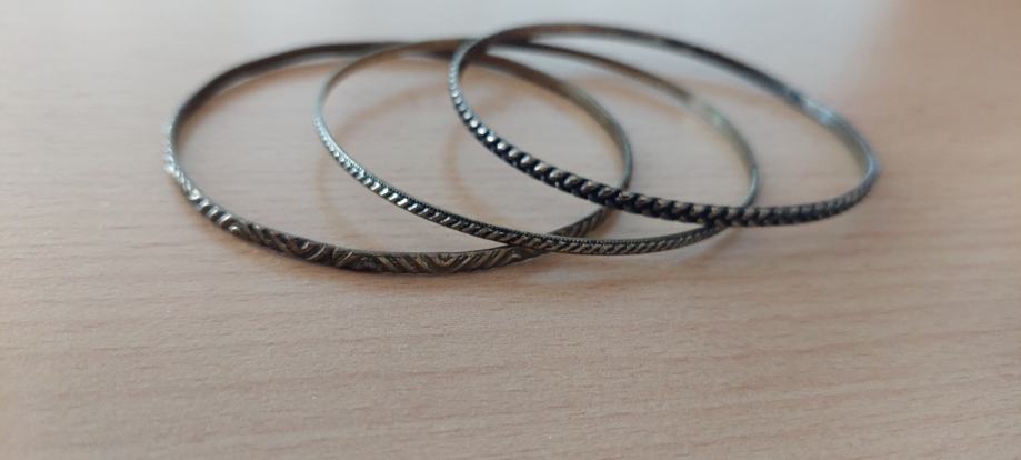 Tri narukvice od bakra