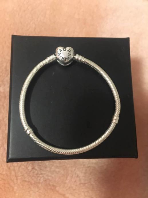 Pandora narukvica 20 cm