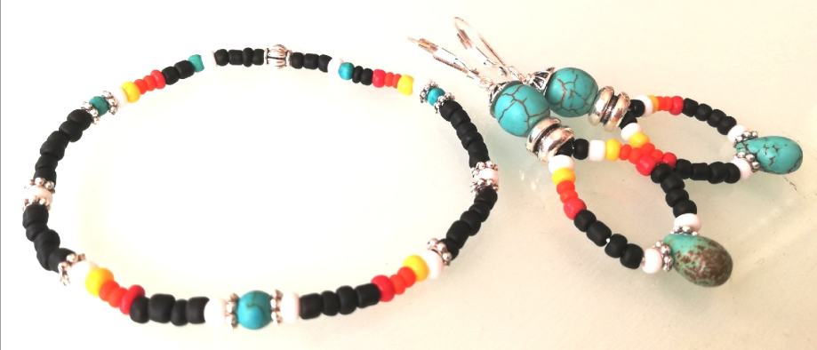 naušnice i narukvica