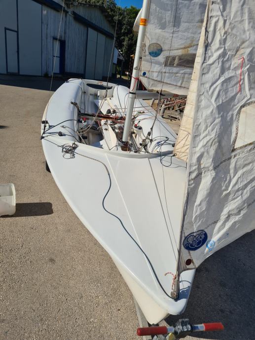 470 (dinghy) Nautivela