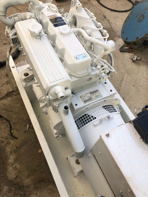 Brodski generator Kubota V2203 snage 17.6 kV