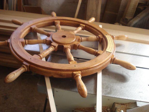 Drveno brodsko kormilo 105cm