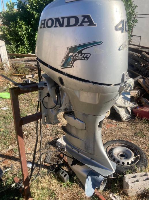 Honda BF50 Vanbrodski motor (penta)