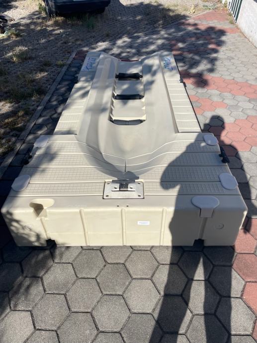 Ponton za jet ski