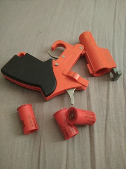 Raketni signalni pistolj