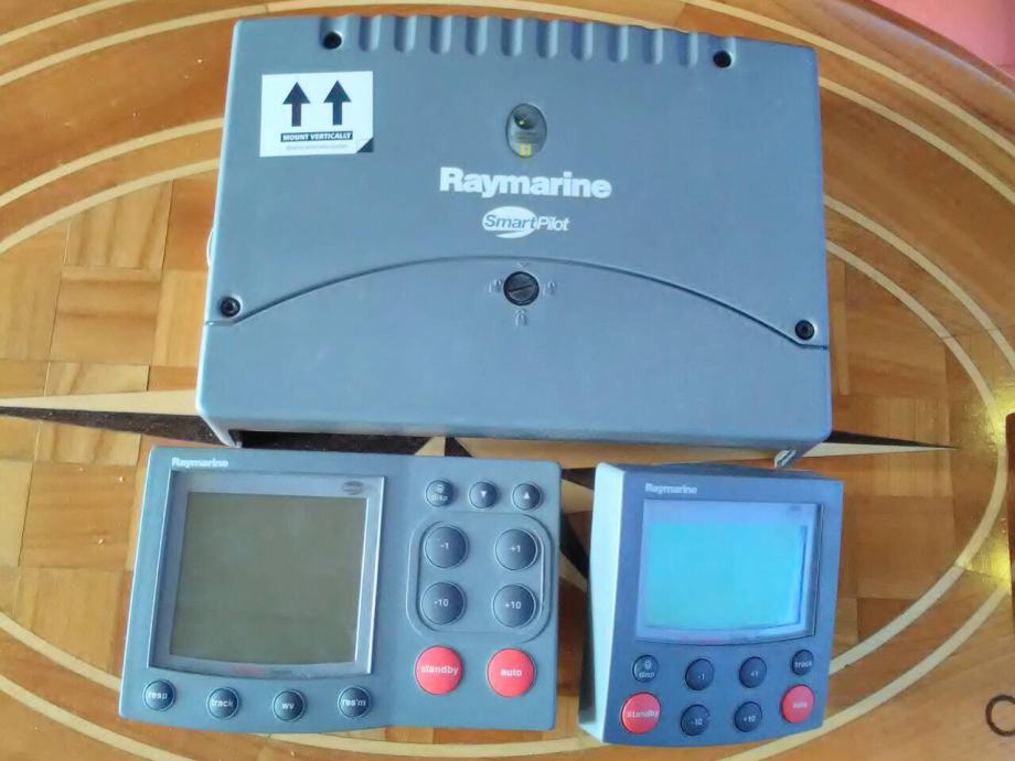 RAYMARINE AUTOPILOT