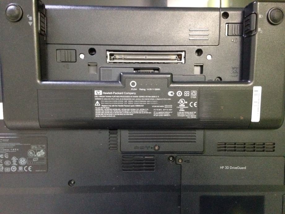 HP Compaq 6715b za dijelove - SNIZENO - cijeli za 149kn